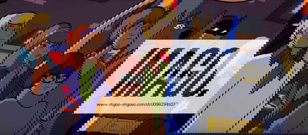 SCOOBY-DOO! & BATMAN: THE BRAVE AND THE BOLD, l-r: Fred Jones, Daphne ...