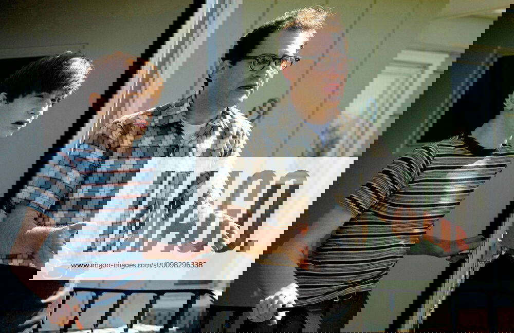 A SERIOUS MAN, from left: Aaron Wolff, Michael Stuhlbarg, 2009. ph ...