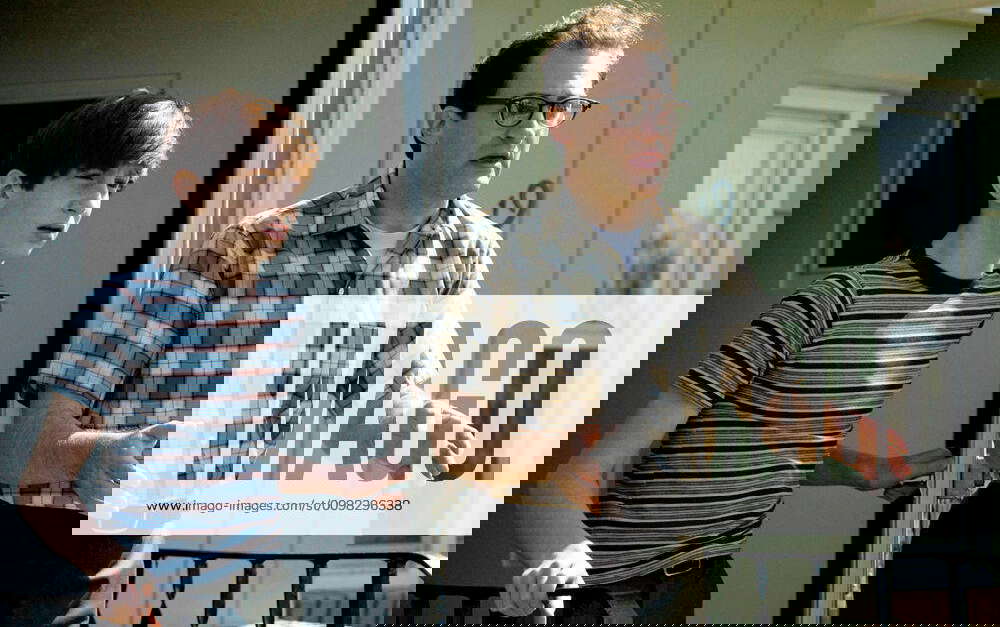 A SERIOUS MAN, from left: Aaron Wolff, Michael Stuhlbarg, 2009. ph ...