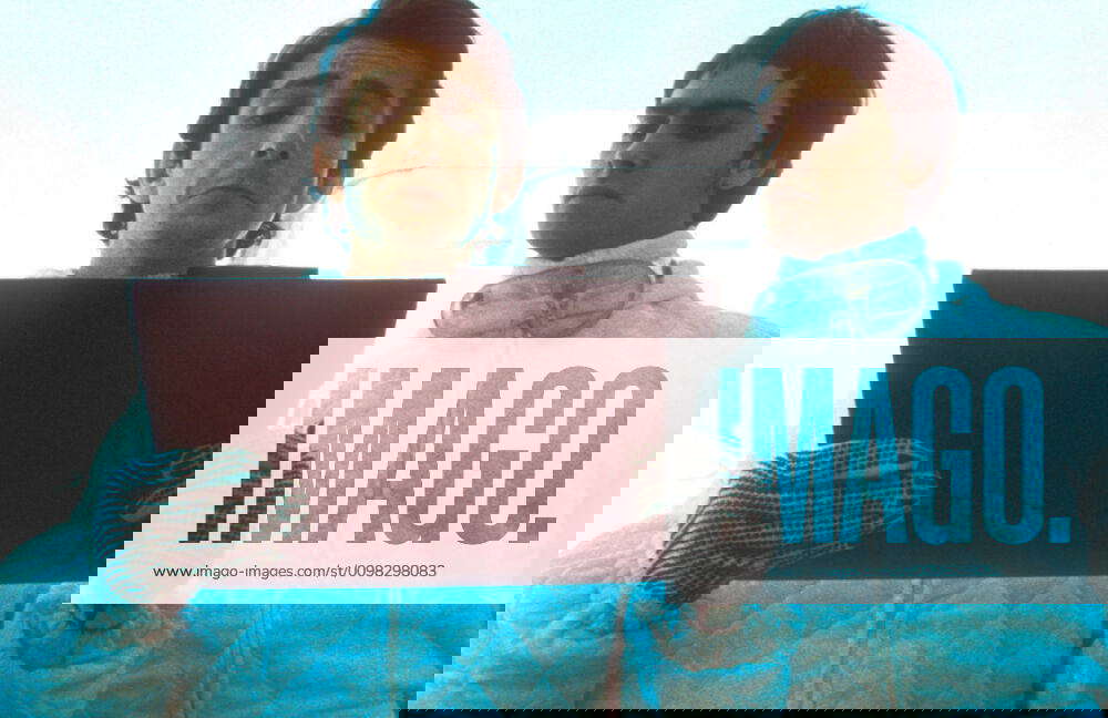 SHOOTING FISH, Dan Futterman, Stuart Townsend, 1997. Fox Searchlight ...