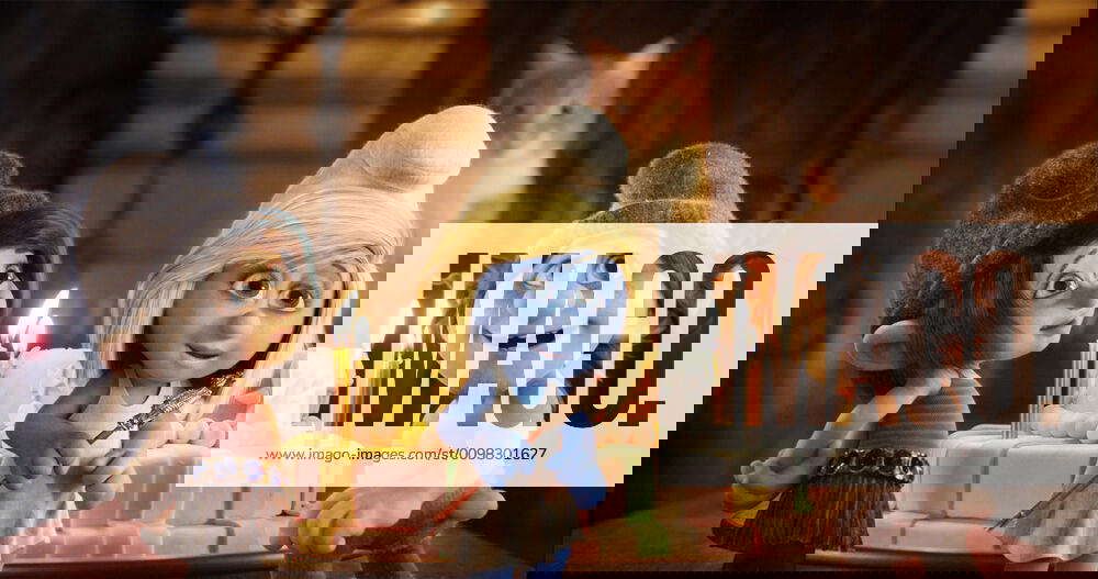 THE SMURFS 2, l-r: Vexy, Smurfette, Hackus, 2013, Columbia Pictures ...