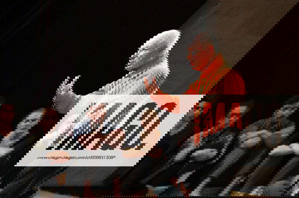 THE TIGHTROPE, Peter Brook, 2012. ph: Daniel Bardou First Run Features ...