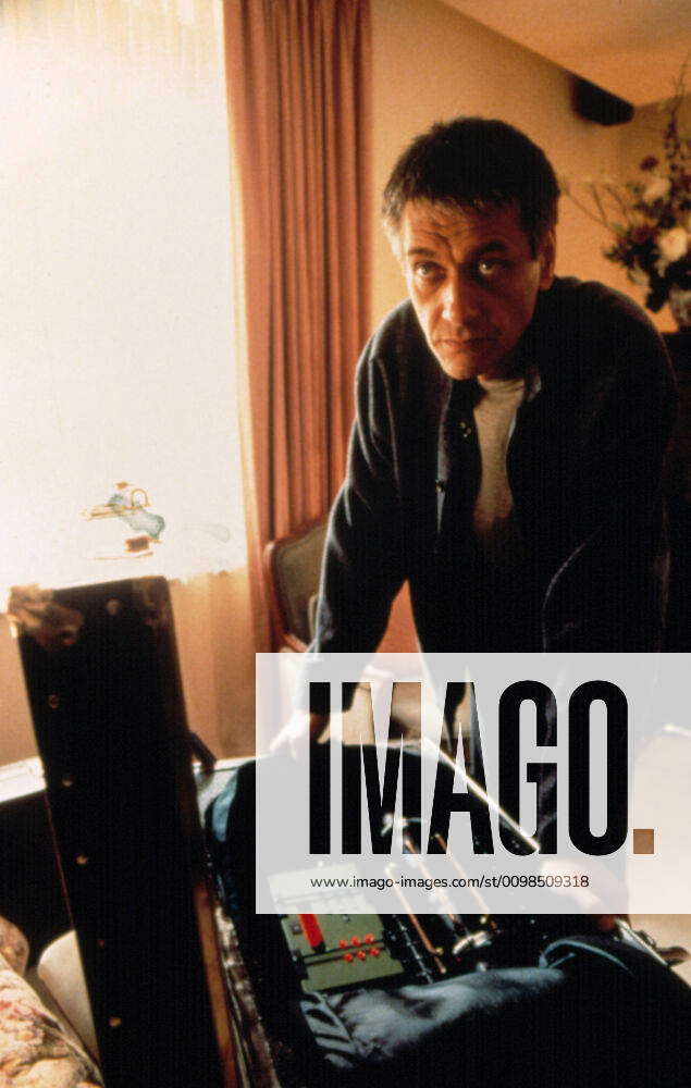 PEACEMAKER, Marcel Iures, 1997, (c) DreamWorks courtesy Everett ...