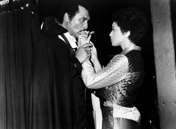 BLACULA, from left: William Marshall as Blacula, Vonetta McGee, 1972 ...