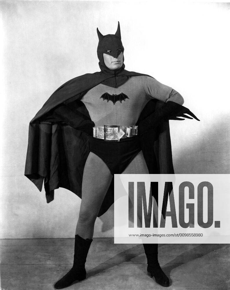 BATMAN, Lewis Wilson (as Batman), movie serial, 1943. Courtesy Everett ...