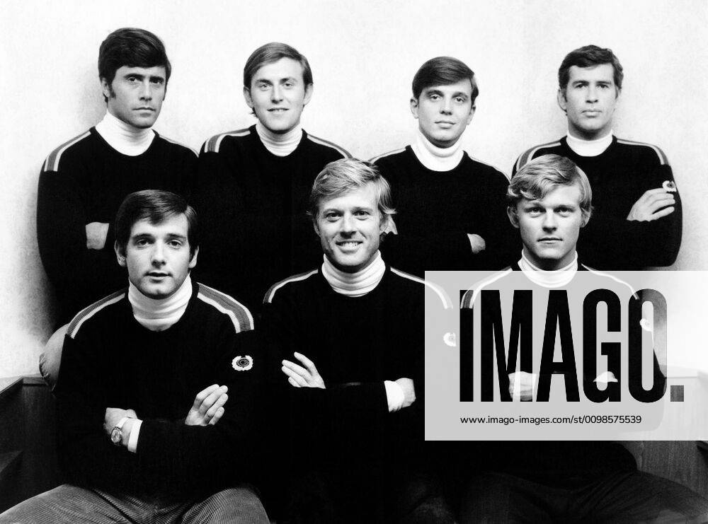 DOWNHILL RACER, front row: Tom J. Kirk, Robert Redford, Joe Jay Jalbert ...