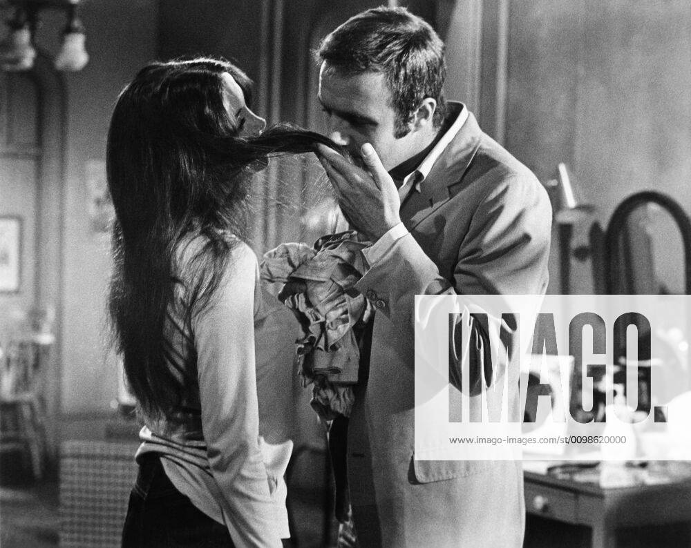RABBIT, RUN, Anjanette Comer, James Caan, 1970 Courtesy Everett ...