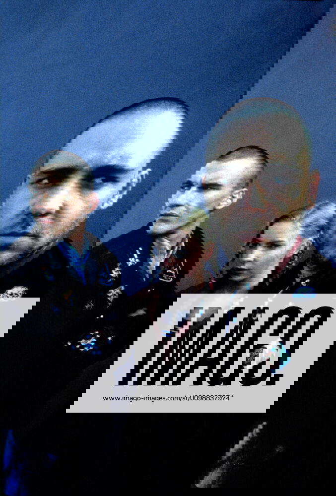 ROMPER STOMPER, Daniel Pollock, Jacqueline McKenzie, Russell Crowe ...