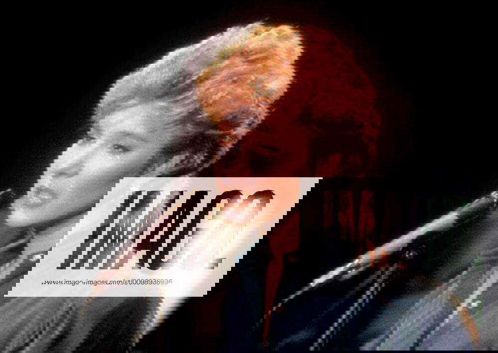 STAYING ALIVE, Cynthia Rhodes, 1983, (c)Paramount courtesy Everett ...