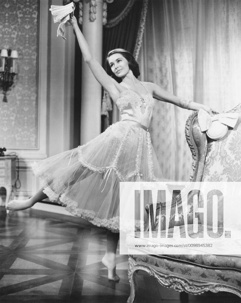 SILK STOCKINGS, Cyd Charisse, 1957 charisse_P4_silk stockings(charisse ...