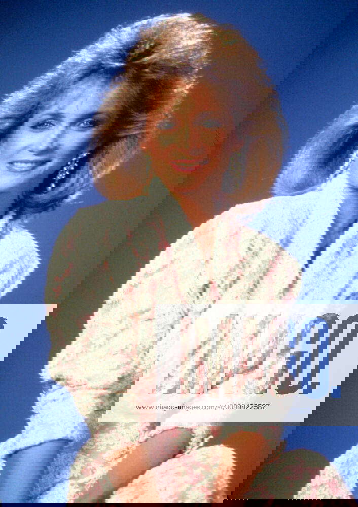 BARBARA MANDRELL, in the TV special, (Opryland Salutes America s Music ...