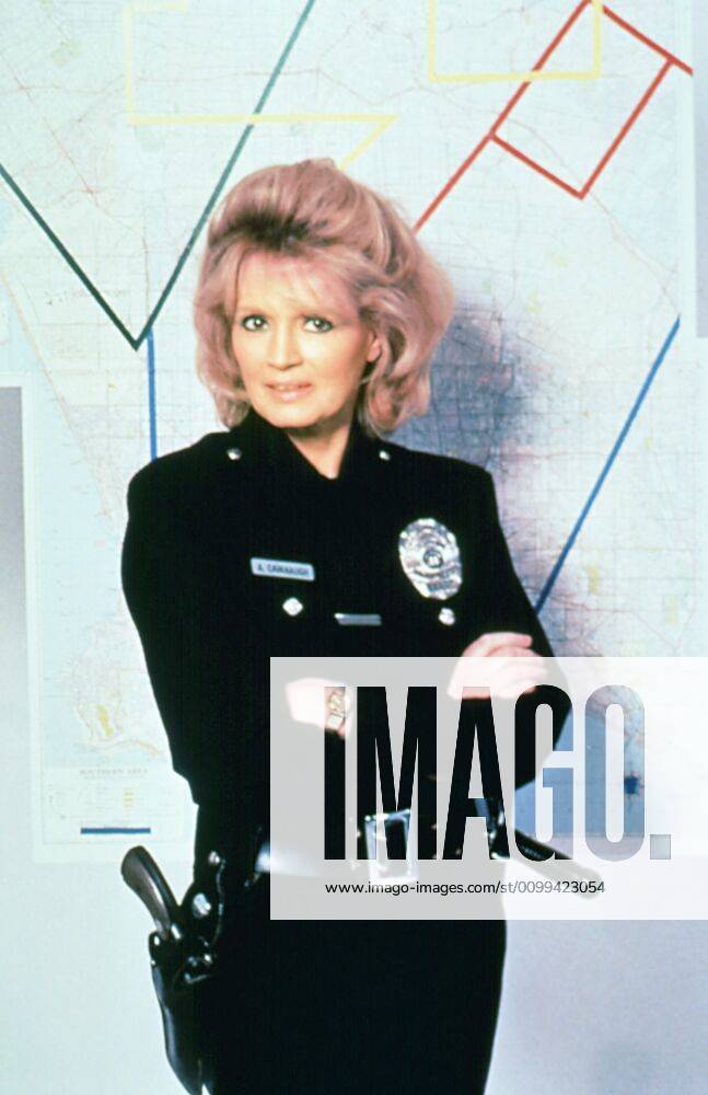 POLICE WOMAN, Angie Dickinson, 1974-1978, POW 009, Photo by: Everett ...