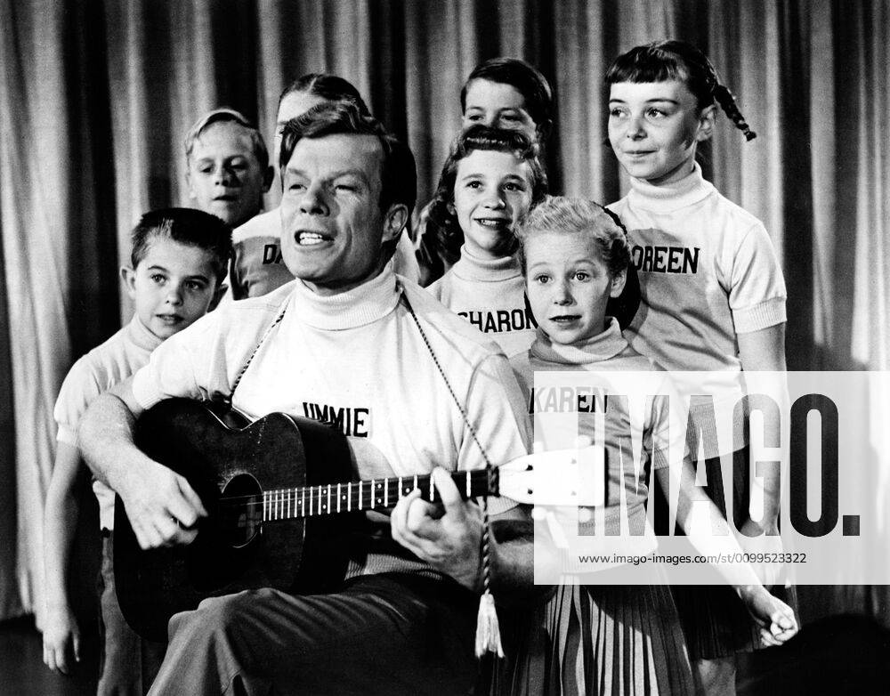 MICKEY MOUSE CLUB, Cubby O Brien, Jimmie Dodd, Sharon Baird, Karen ...