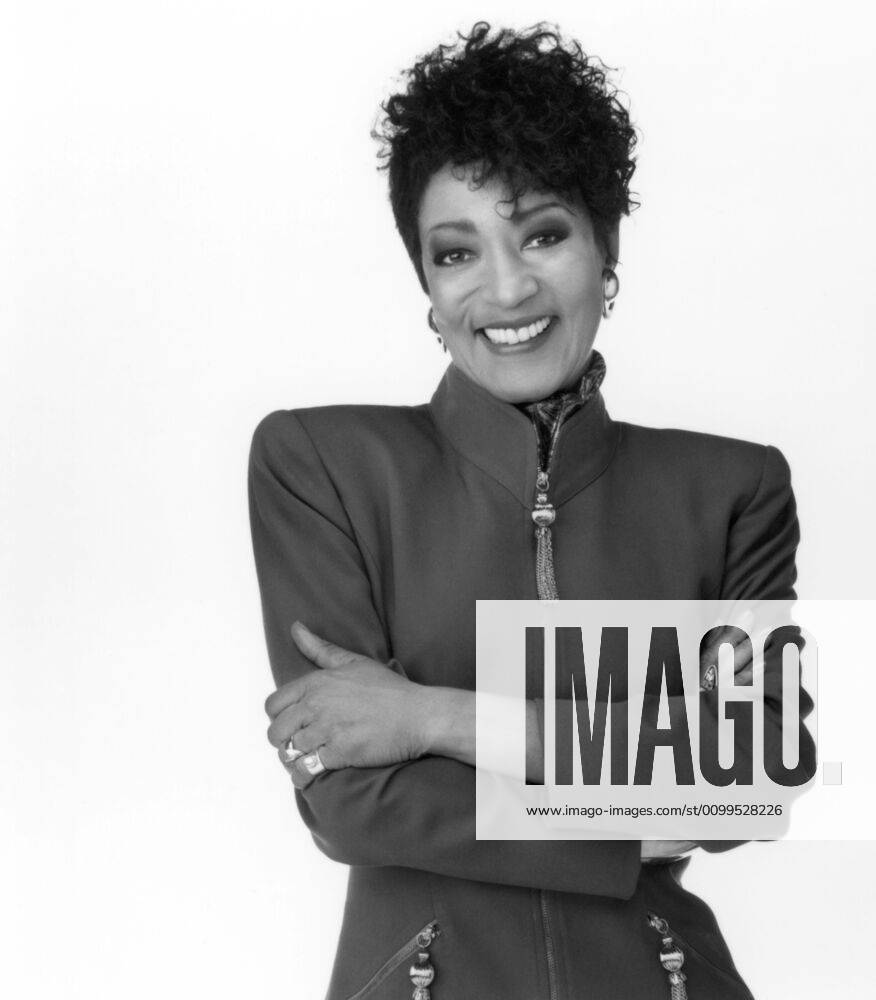 ROOM FOR TWO, Paula Kelly, 1992-93. Warner Bros. Television Courtesy ...