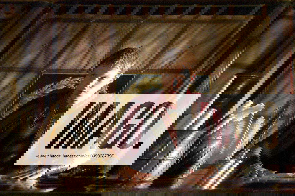 Simon Woods Octavian