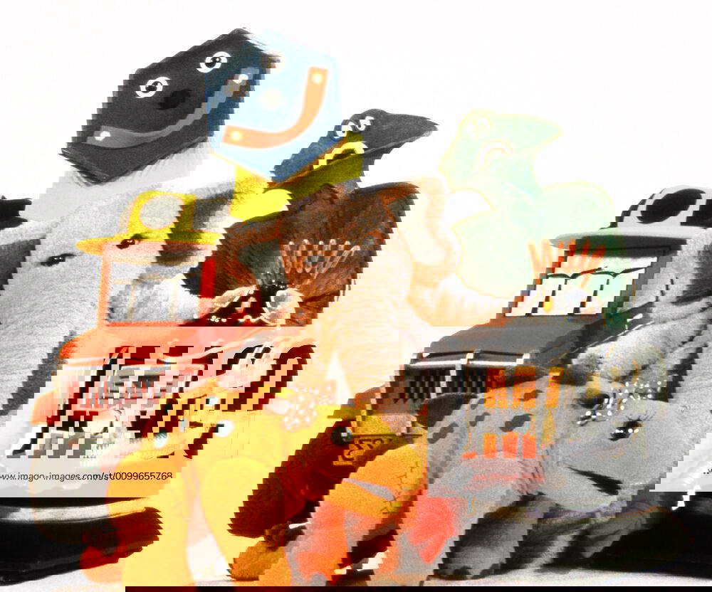 JOHNSON AND FRIENDS, : McDuff the Concertina, Alfred the Hot Water ...