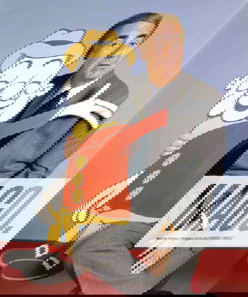 Mr. Magoo and Jim Backus, who did the voice for Mr. Magoo, an animated ...