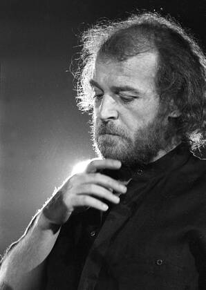 Joe Cocker on SOLID GOLD, circa 1983 Photo by: Ron Wolfson courtesy The ...