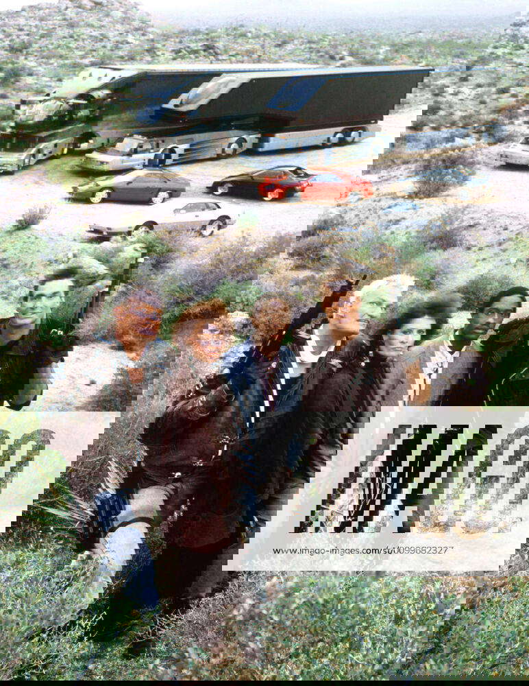 THE HIGHWAYMAN, from left: Mark Jacko Jackson, Jane Badler, tim Russ ...