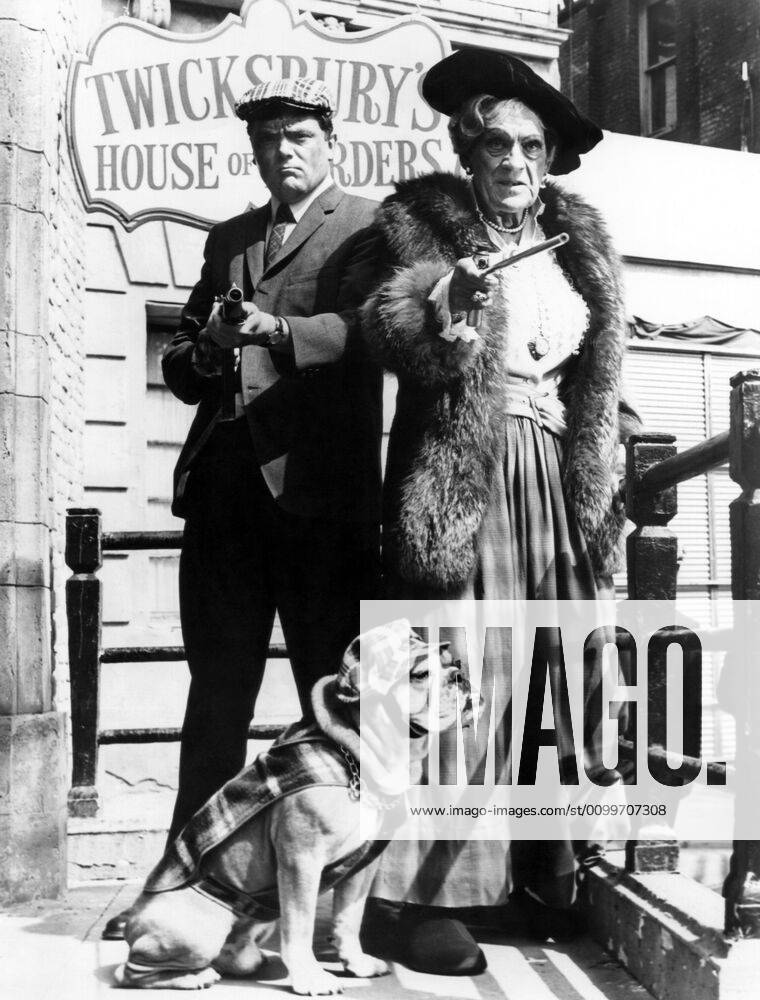 THE GIRL FROM U.N.C.L.E., (from left): Bernard Fox, Boris Karloff, The Mother Muffin Affair