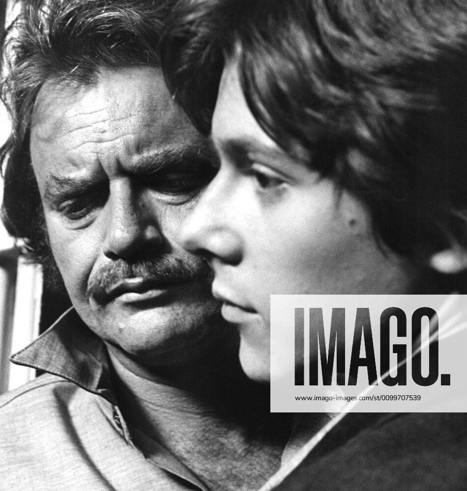 THE GLASS HOUSE, Vic Morrow, Kristoffer Tabori, 1972 Courtesy Everett ...