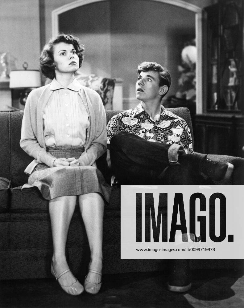 MEET CORLISS ARCHER, from left: Lugene Sanders, Bobby Ellis, 1951-1952 ...