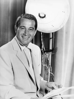 THE PERRY COMO SHOW (aka PERRY COMO S KRAFT MUSIC HALL), Perry Como ...
