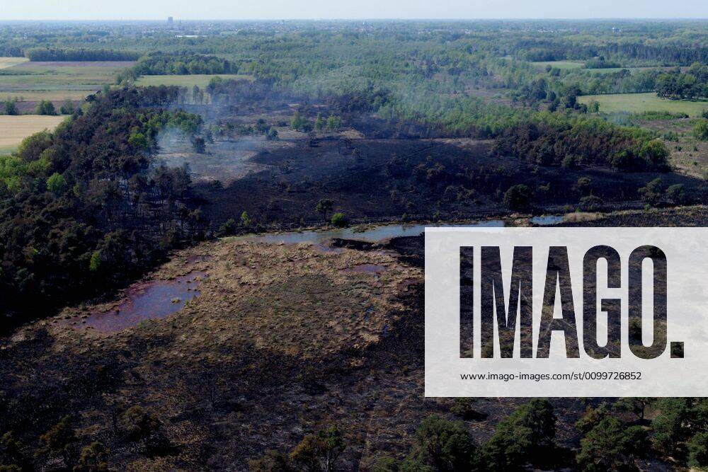 Illustration shows an aerial view of damage after an important fire in ...