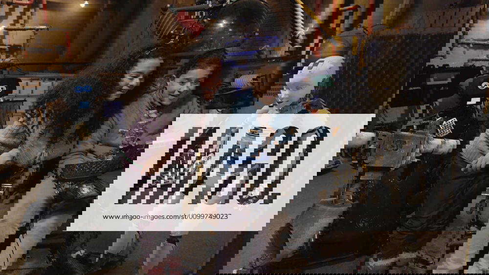 ANNEDROIDS, l-r: Adrianna Di Liello, Addison Holley, Millie Davis ...