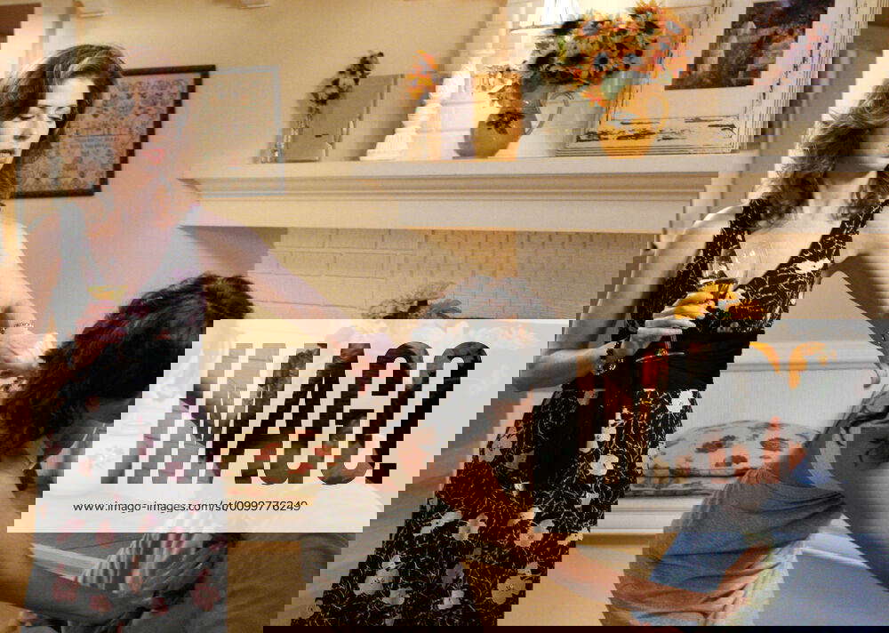 Dana Delany Desperate Housewives