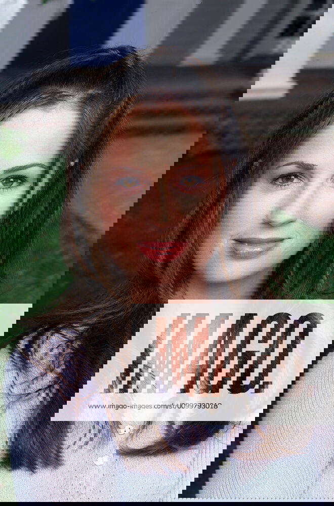 HIDDEN HILLS, Paula Marshall, 2002-03. NBC Courtesy: Everett Collection ...