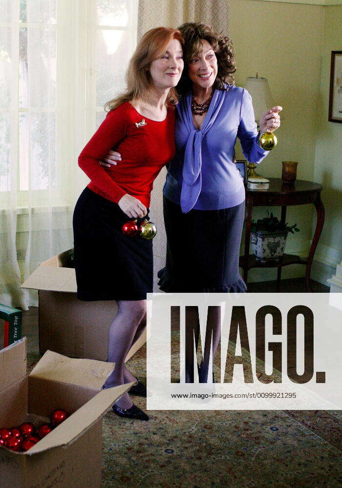 DESPERATE HOUSEWIVES, Valerie Mahaffey, Dixie Carter, The Miracle Song ...