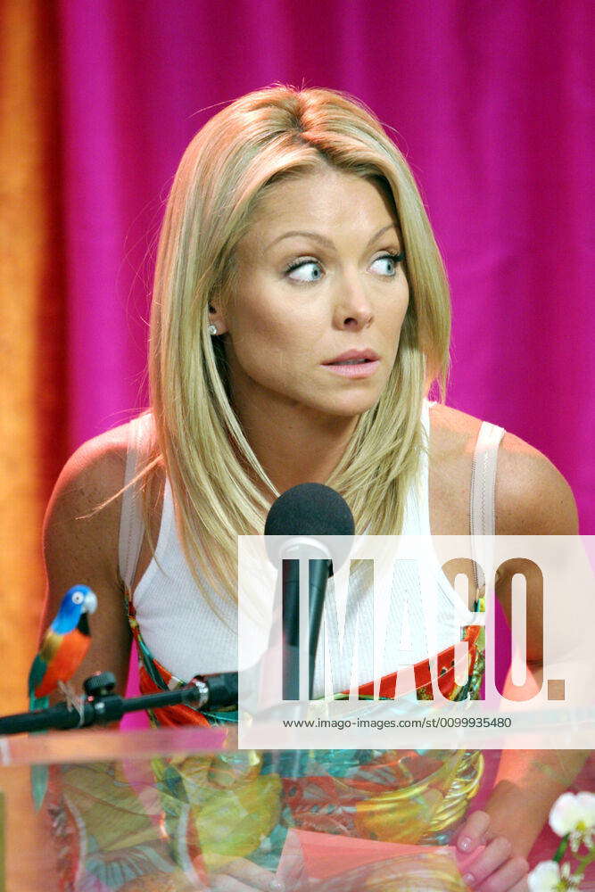 HOPE AND FAITH, Kelly Ripa, Meet the Parent , (Season 3, aired April 4 ...