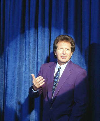THE LARRY SANDERS SHOW, Garry Shandling, (Season 1, ep. 101, aired ...