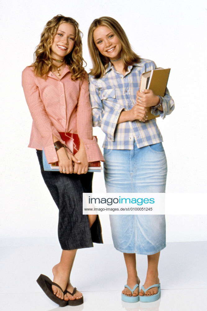 SO LITTLE TIME, Mary-Kate Olsen, Ashley Olsen, 2001. TM and Copyright ...