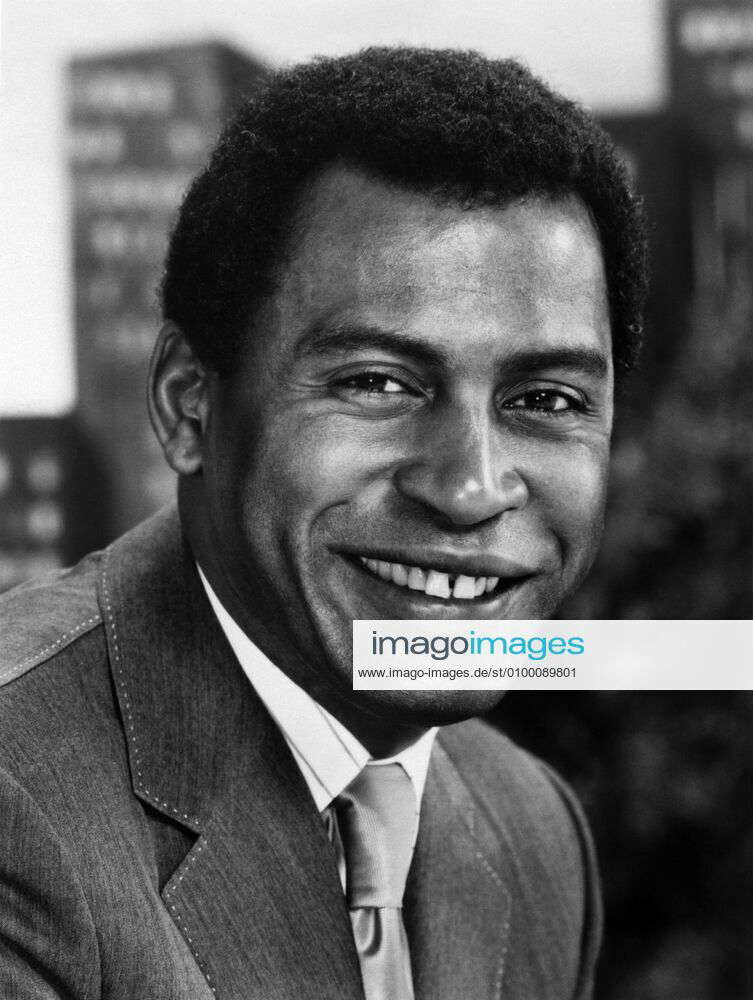 BAREFOOT IN THE PARK, Scoey Mitchell, 1970-71. Courtesy Everett ...