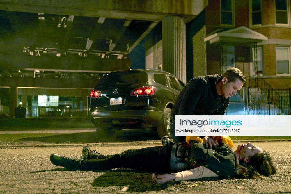 CHICAGO P.D., left: Jesse Lee Soffer in Rabbit Hole (Season 5, Episode ...