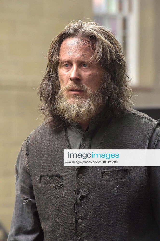 HELIX, Steven Weber, Plow The Fourth One Under (Vade In Pace) , (Season 2, ep. 208, aired March