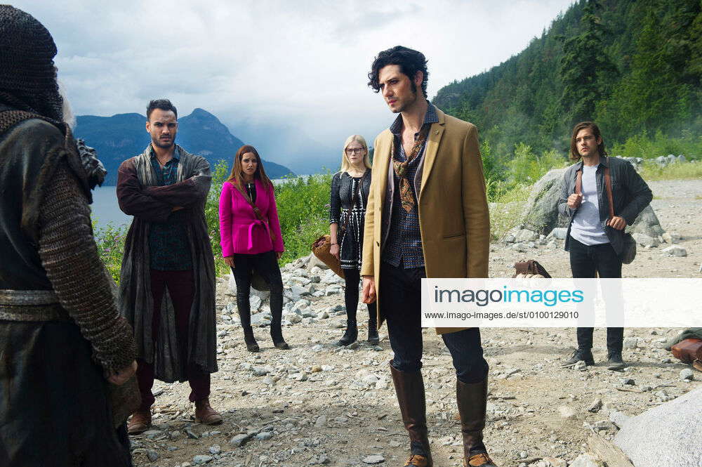 THE MAGICIANS, : Arjun Gupta, Summer Bishil, Olivia Taylor Dudley, Hale ...