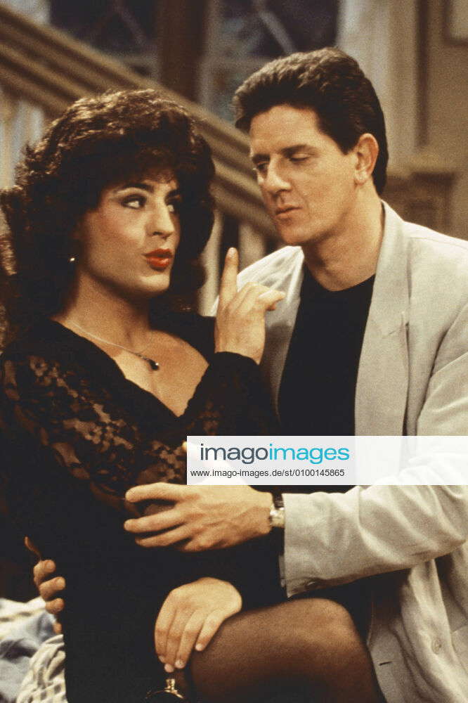 DOWN THE SHORE, from left: Louis Mandylor, Sam McMurray, Ph: Doug Hyan ...