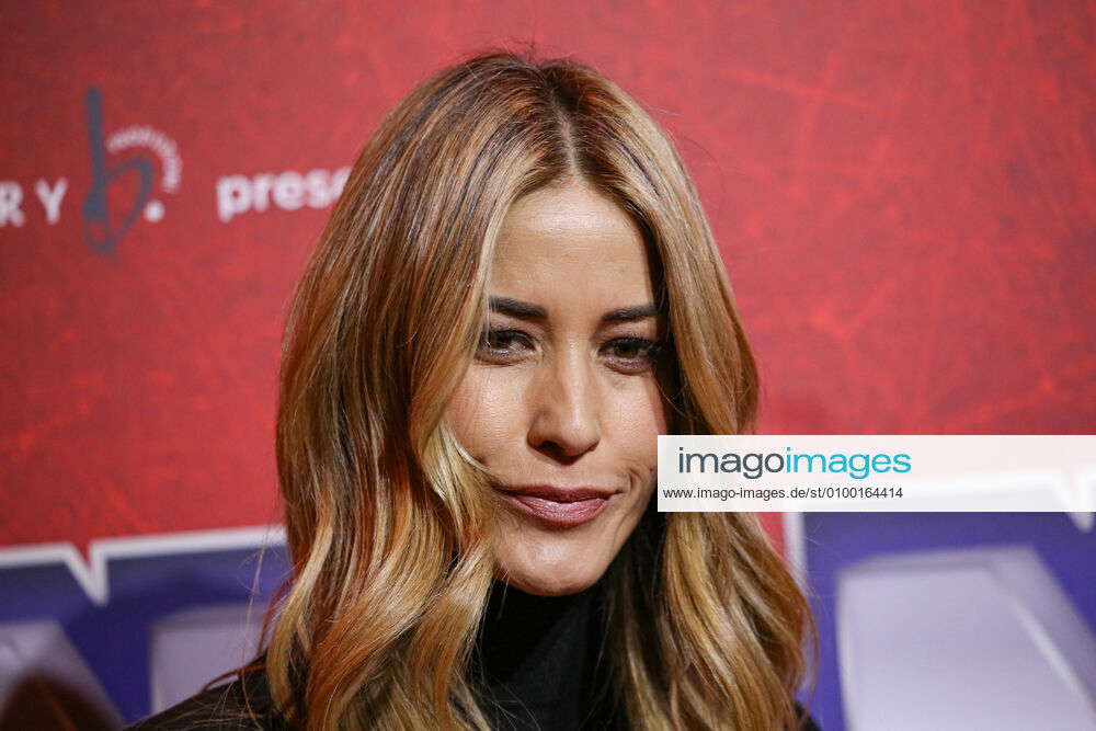 Elena Santarelli is a television presenter, actress, showgirl and ...