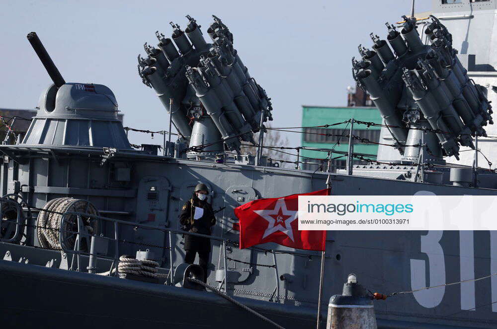 ST PETERSBURG, RUSSIA - MAY 9, 2020: The Perekop training ship by ...