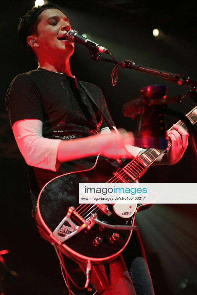 Placebo in Berlin Columbiahalle on 10 03 06 48 Concert Placebo, singer ...