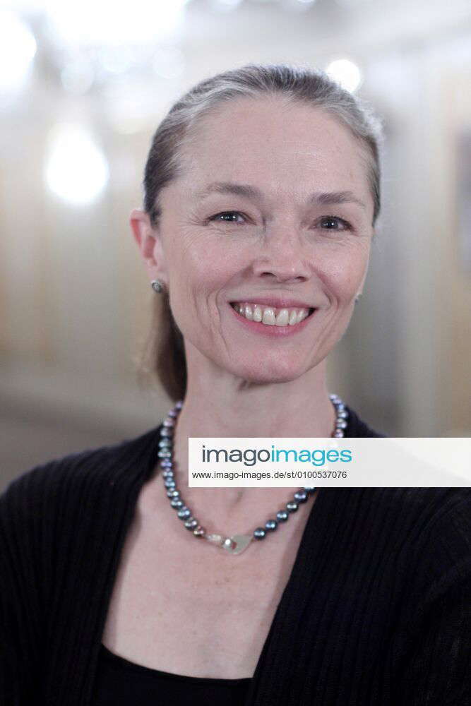 8 Theater Janet Eilber, Artistic Director of the martha graham dance ...