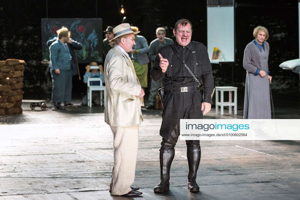 94 Theater: DEUTSCHSTUNDE, Martin Seifert MAX LUDWIG NANSEN und Joachim ...