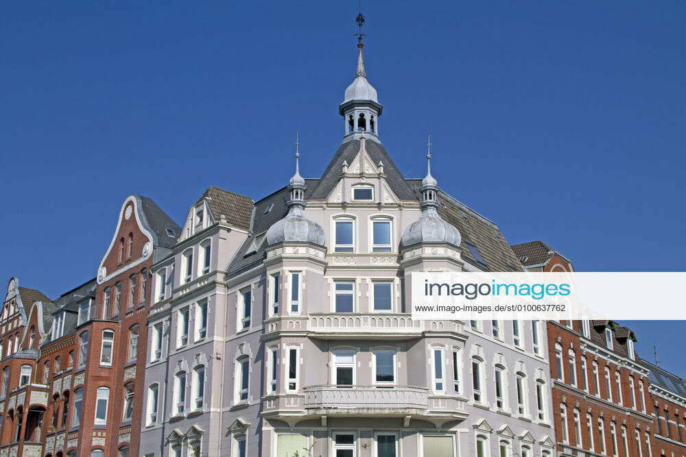 townhouse, corner house, row of houses