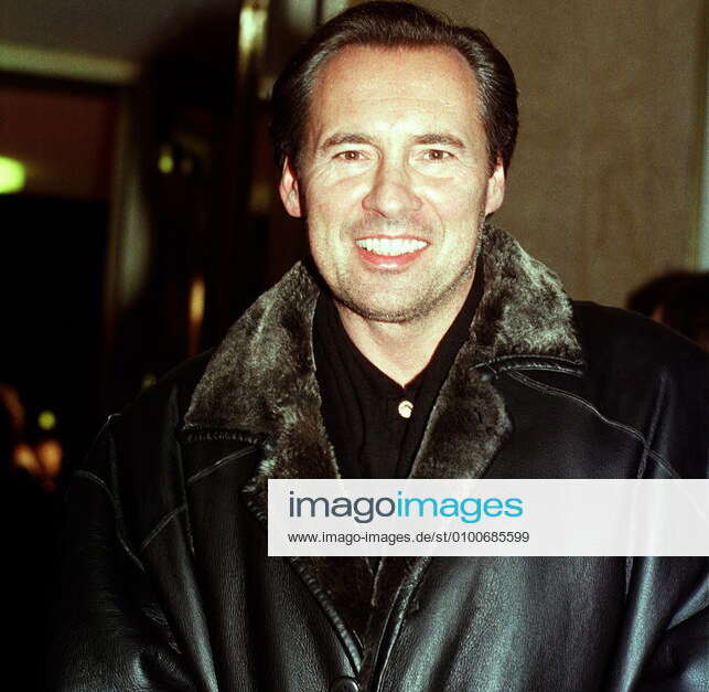 27 Actor Peter Bond, benefit gala at the Schiller Theatre, portrait