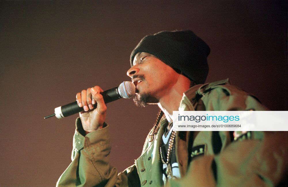 27 Concert 98 Snoop Dogg alias Calvin Broadus, rap, rapper, stage ...
