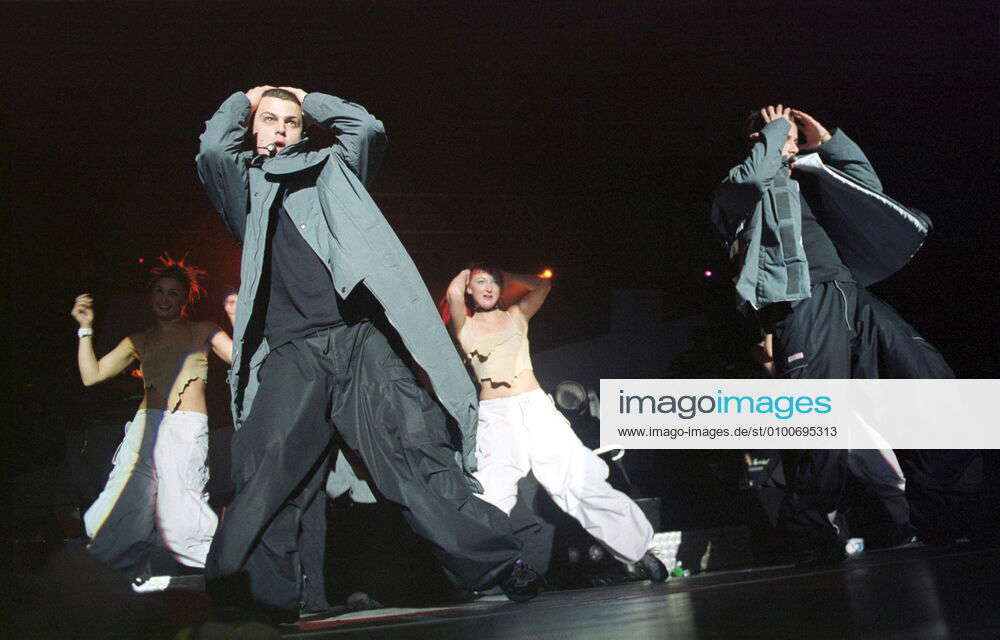 27 Concert 5ive, with singer Richard Abidin Breen Abs and Jason Paul ...