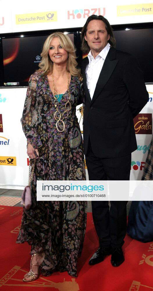 42 Gala Frauke Ludowig Kai Roeffen at the GOLDEN CAMERA in Berlins ...